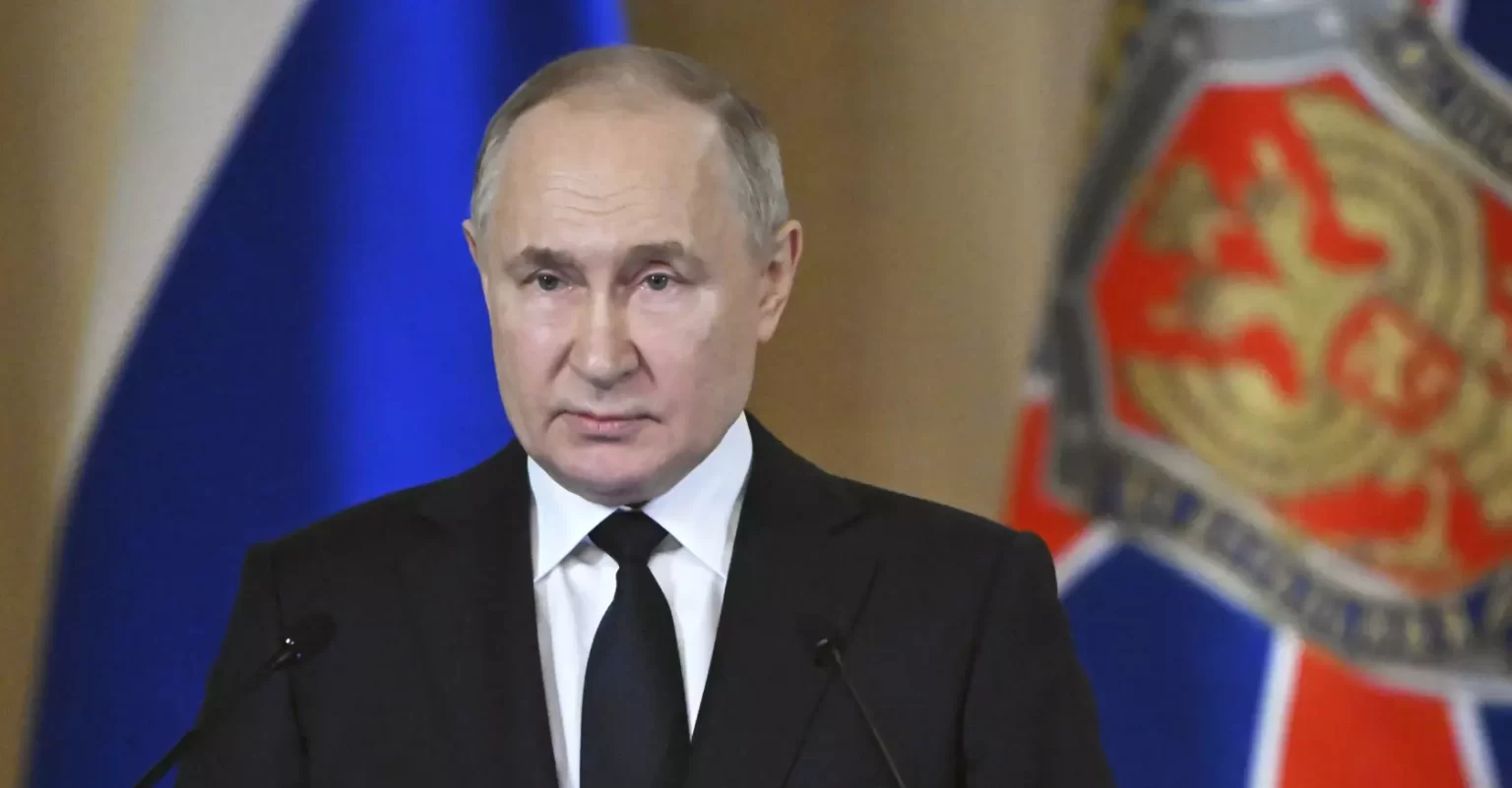 L'omniprésence de Vladimir Poutine : Entre mandat d'arrêt international ...